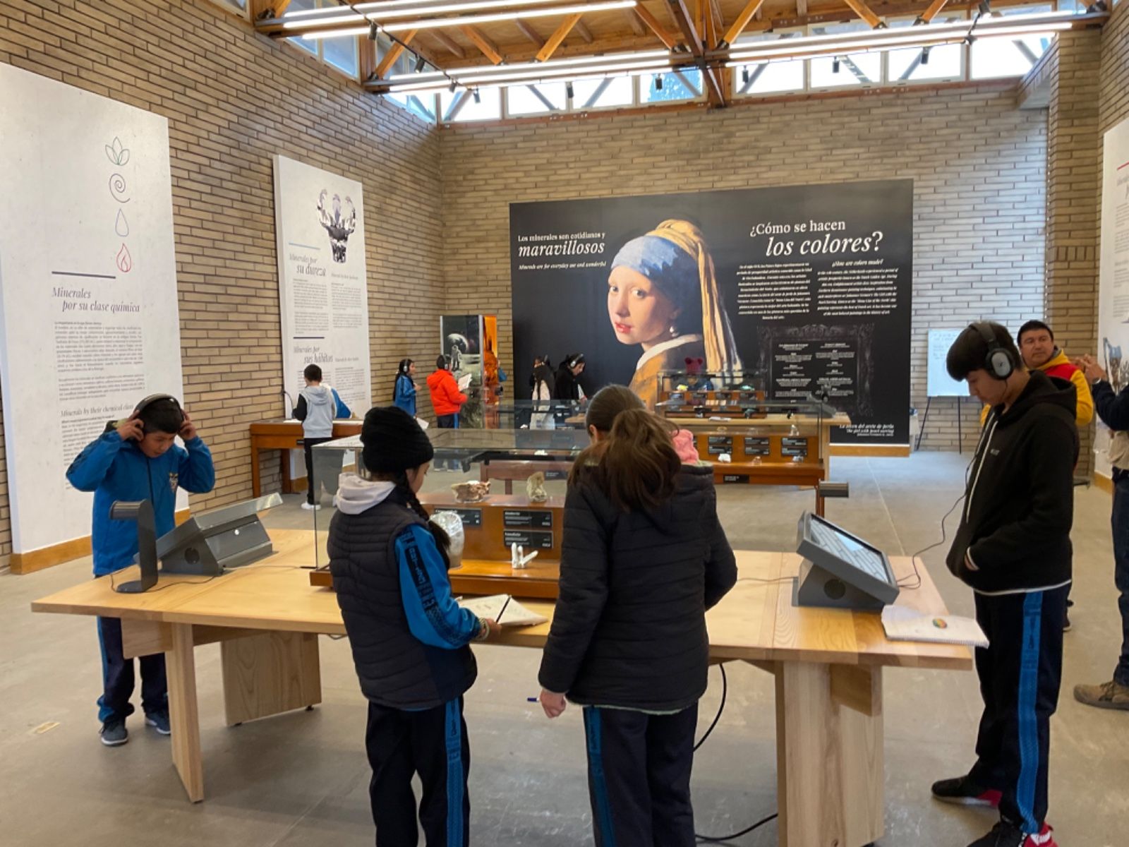 Niños descubren el mundo de los minerales en el Centro Cultural de ...